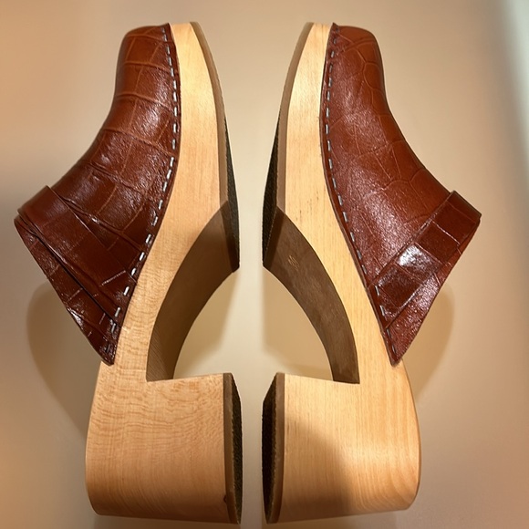 Swedish Hasbeens | Shoes | Swedish Hasbeens Brown Clogsnew Without Tags ...